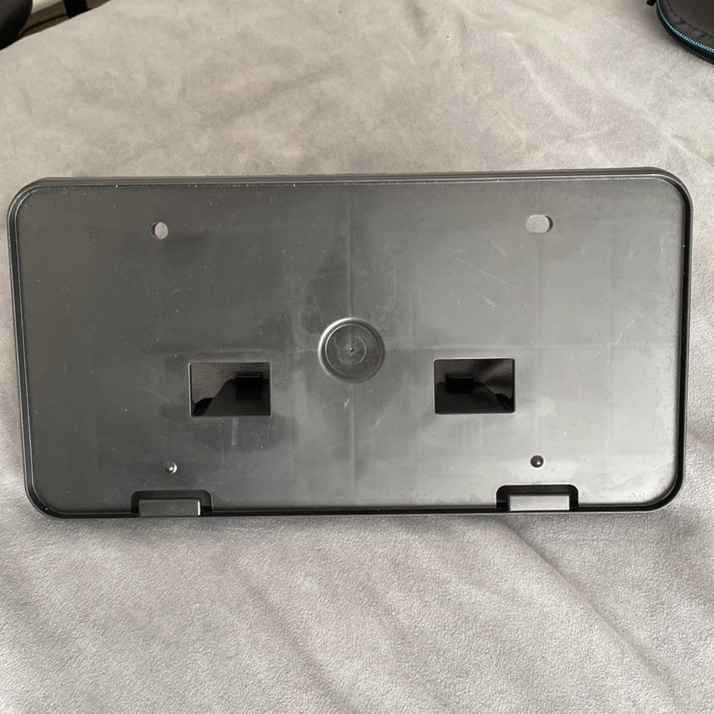 Toyota Frontal Bumper License Plate Bracket - Gem